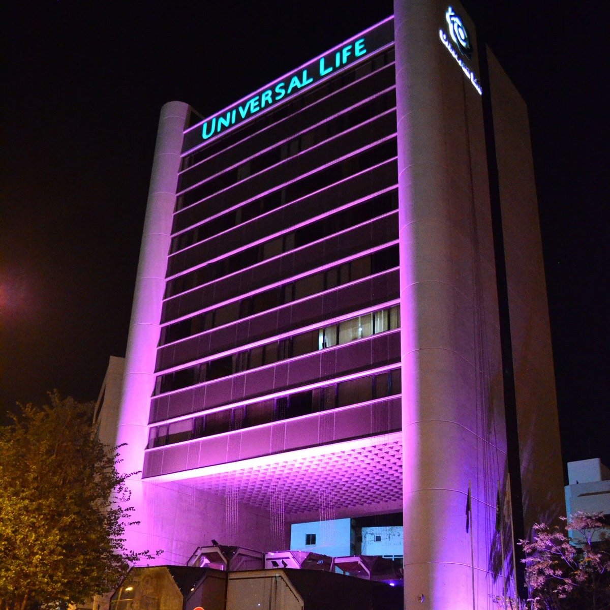 Universal Life: Ντύνεται Μωβ και στηρίζει ως Μέγας Χορηγός την ...