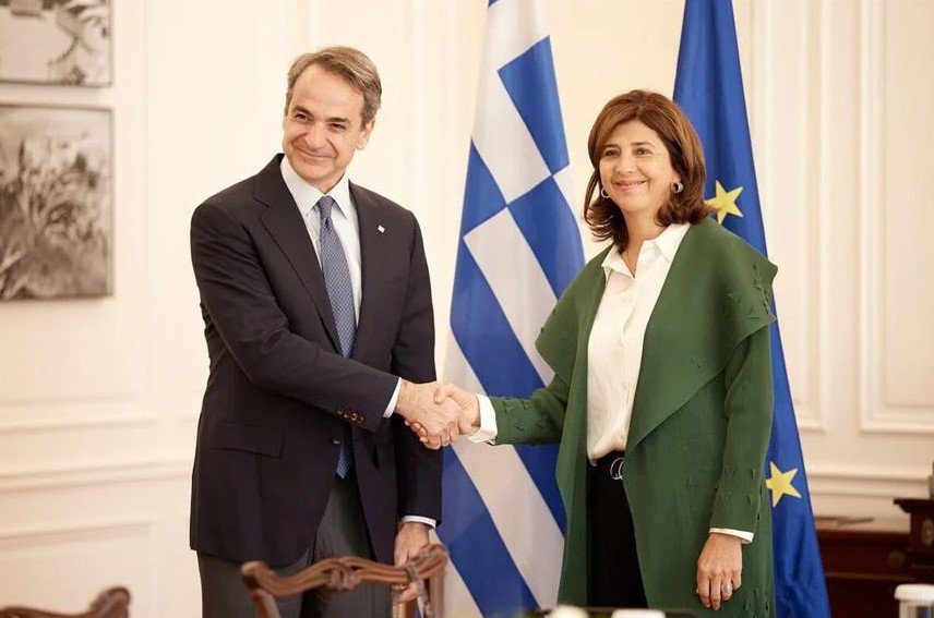 ΣΕ ΧΑΜΗΛΗ ΠΤΗΣΗ ΟΙ ΕΠΑΦΕΣ ΤΗΣ ΟΛΓΚΙΝ ΣΤΗΝ ΑΘΗΝΑ - Περιορίστηκαν στα ...
