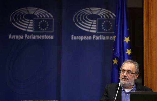 Ένωση Συντακτών - Η εργασιακή οπισθοδρόμηση πλήττει και τη δημοσιογραφία