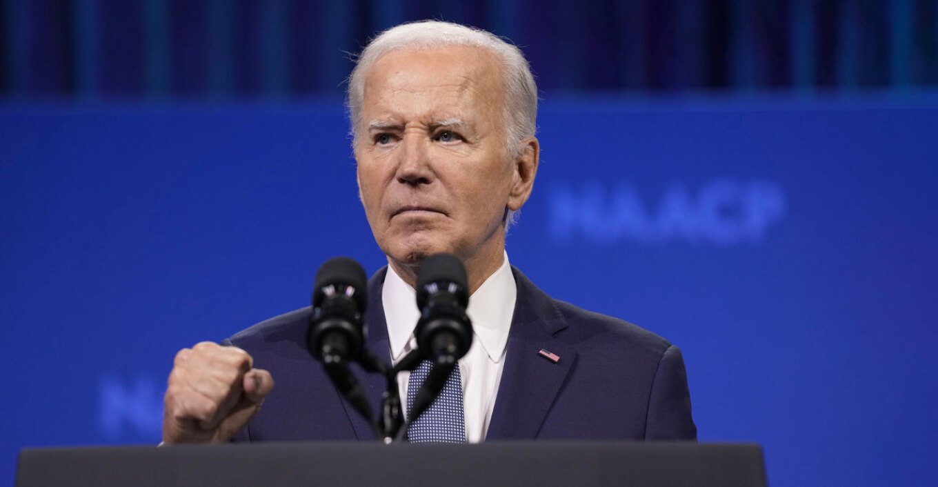 Τζο Μπάιντεν: Πελόζι και Σούμερ του δείχνουν την έξοδο - «Δεν μπορείς ...