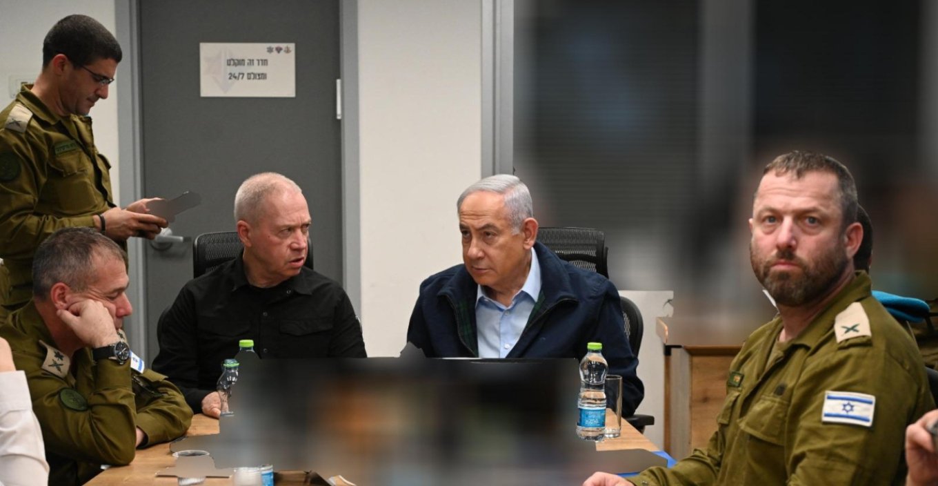 Νετανιάχου και Γκάλαντ παρακολούθησαν από το κέντρο ελέγχου την ...