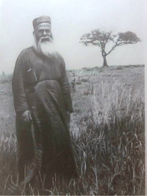 Πατήρ Χρυσόστομος Παπασαραντόπουλος