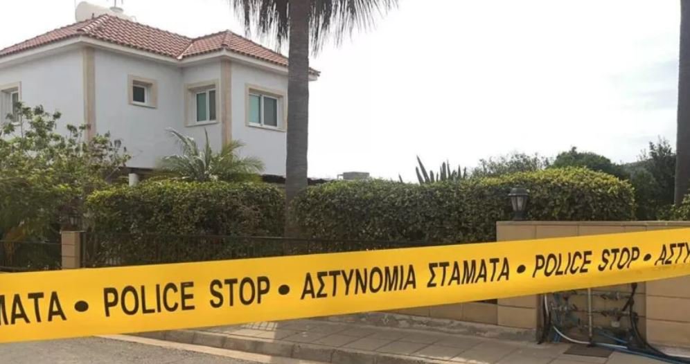 ΜΑΧΑΙΡΩΜΑΤΑ ΣΤΟΝ ΠΡΩΤΑΡΑ: ΕΣΤΕΙΛΑΝ ΔΥΟ ΣΤΟ ΝΟΣΟΚΟΜΕΙΟ